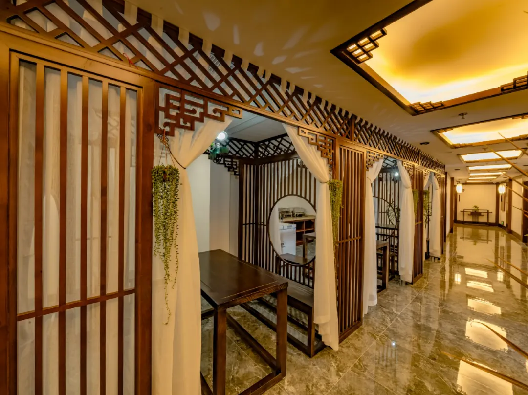 Aixinchao Theme New Chinese Hotel(chunxi Road Store) - Chengdu