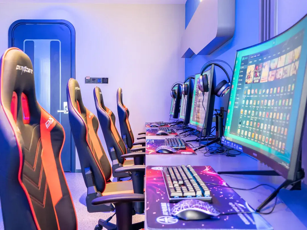 At E-sports Hotel - 다롄 시