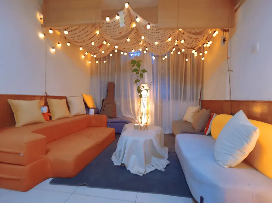 Chengdu Yilushenghua Hostel - Chengdu