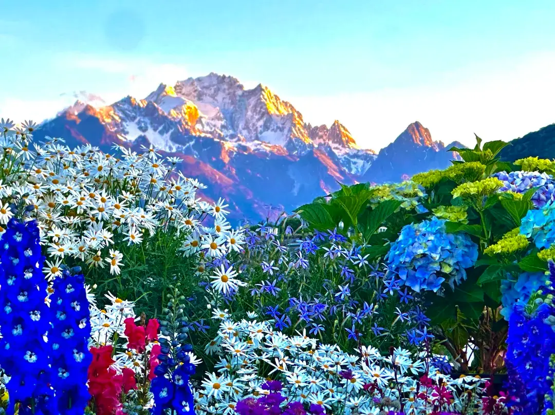 Jili Private Luxury Snow Mountain Scenic Resort Courtyard - Lijiang