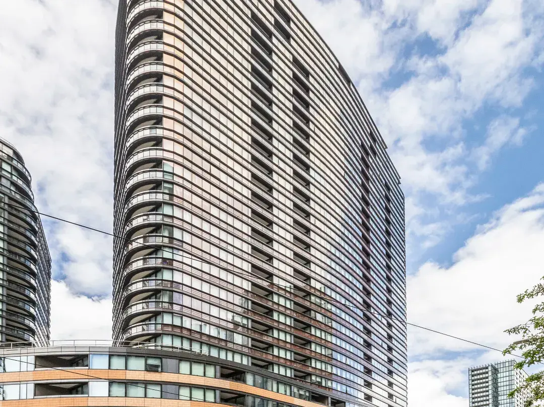 Kula Docklands - Melbourne