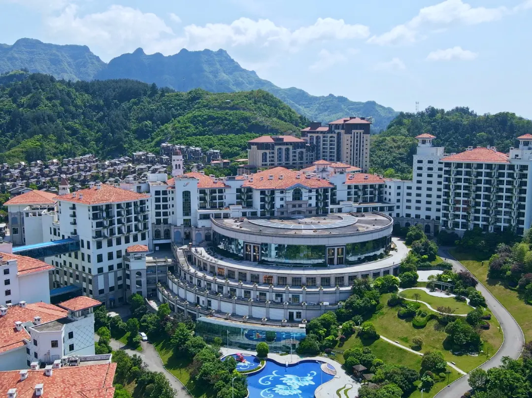 Country Garden Phoenix Suites Hotel - 