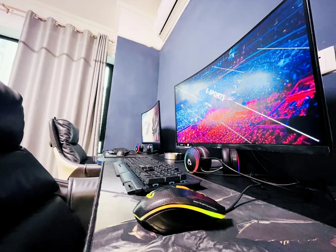 Chaowan Light Luxury E-sports Hotel - 