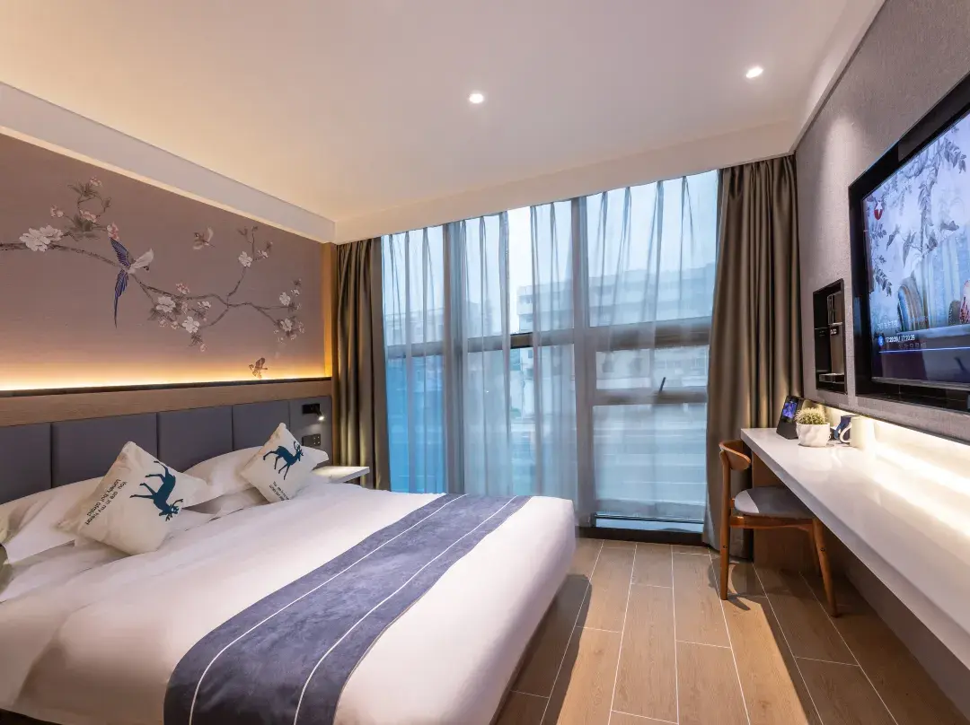 Four Seasons Fenglin Smart Hotel Shanghai - Shanghai