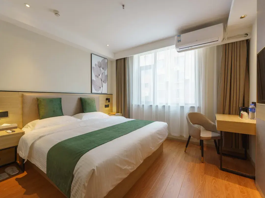 Greentree Inn Express Hotel - Dalian