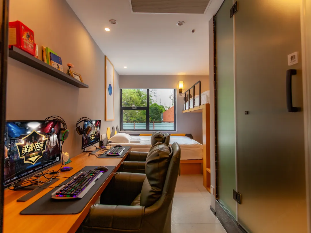 Tips Youth Hotel - Shenzhen