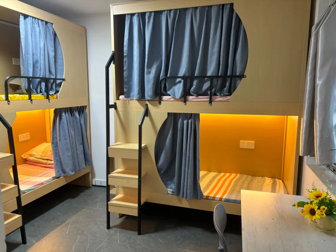 Nanshan Pure Girls Space Module Youth Hotel - Hong Kong