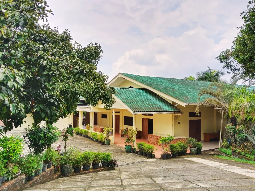 Hotel Grand Astoeti - Cisarua