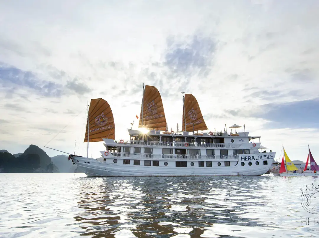 Hera Grand Luxury Cruise Ha Long Bay - Tuần Châu