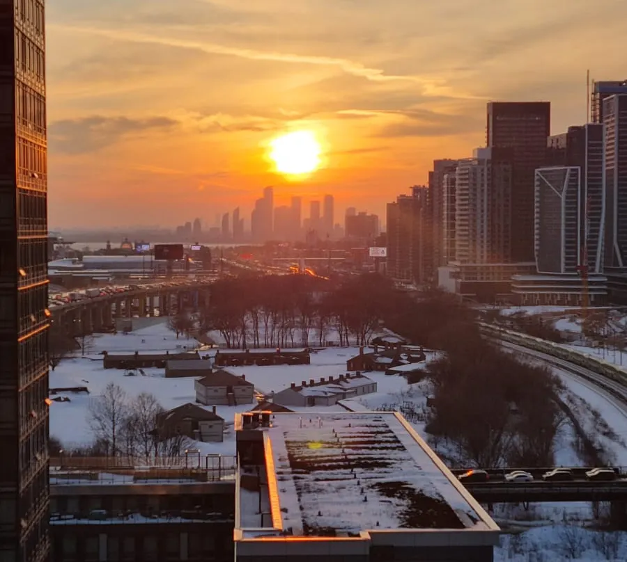 Breathtaking Toronto Waterfront 1+1 2br | Cn Tower, Lake & City Sunset Perfection - Mississauga