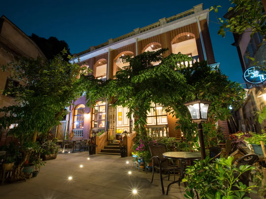 Those Years In Gulangyu Islet - Xiamen