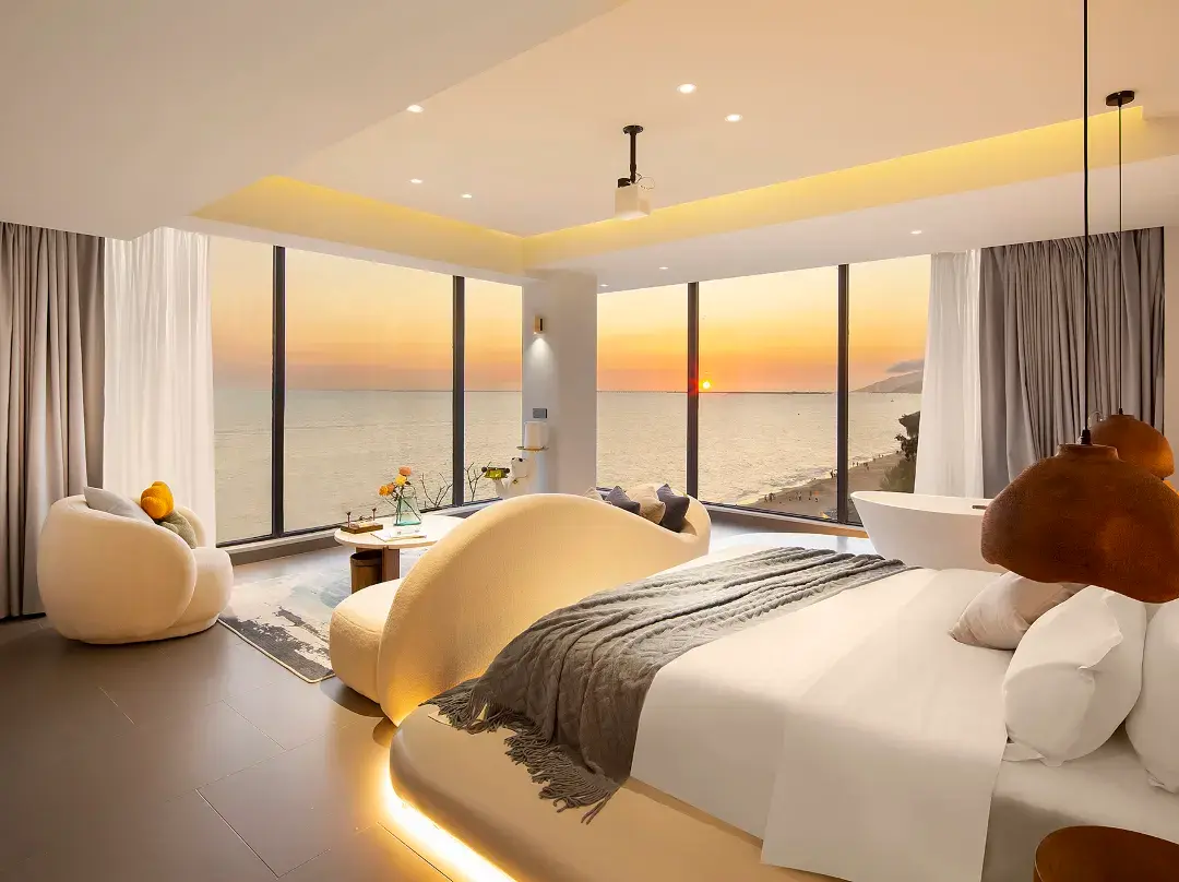 Wutong Nine Li Aromatic The Remotest Corners Of The Globe - Sanya