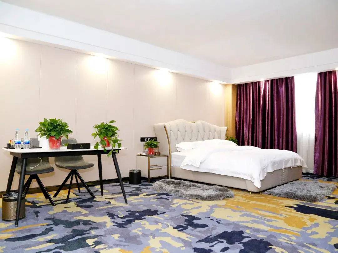 Jiuding Fashion Hotel - Sanmenxia