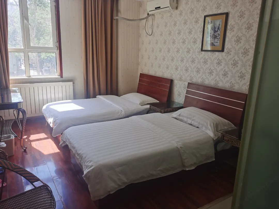 Green Home Express Hotel - Karamay