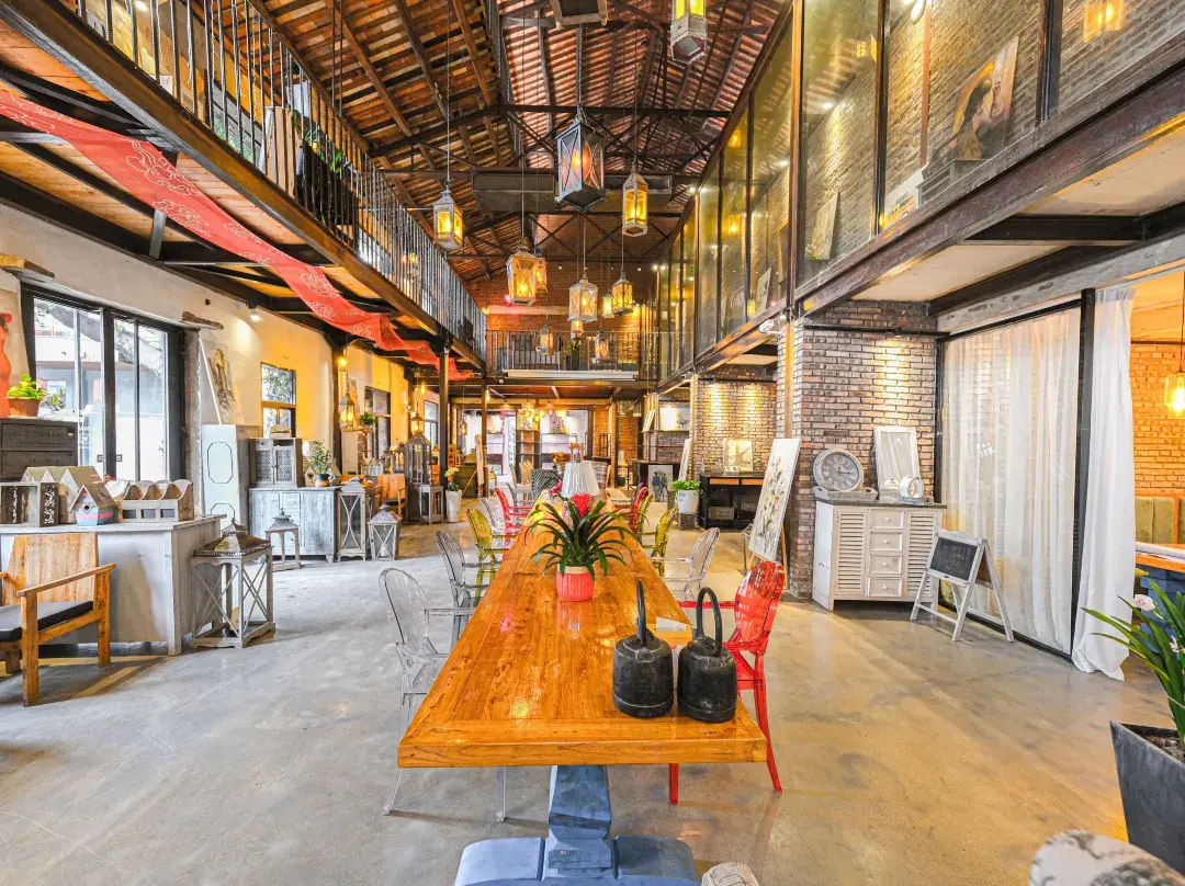 Mi Li · Art Space Homestay - Quanzhou