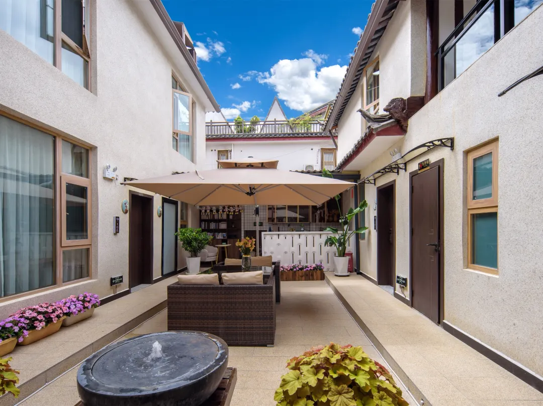 Qingxi Garden • Designer Net Red Check-in View Meisu - Lijiang