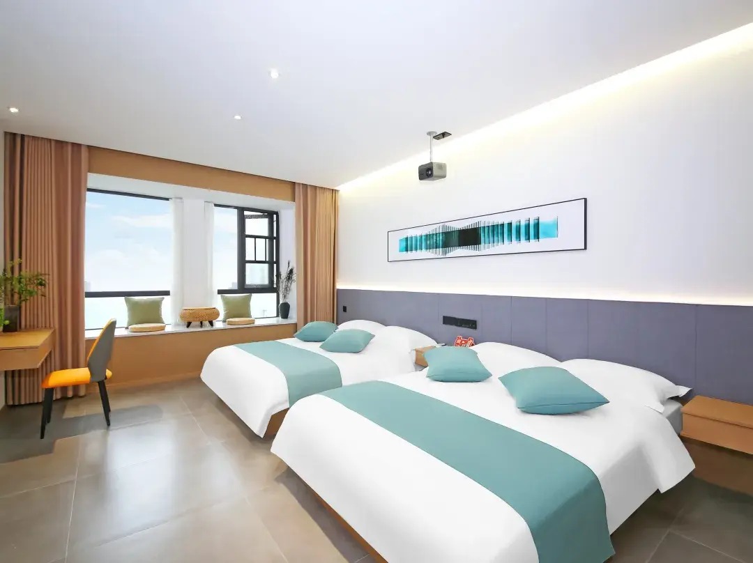 Wutong Light Luxury Hotel - Yueyang