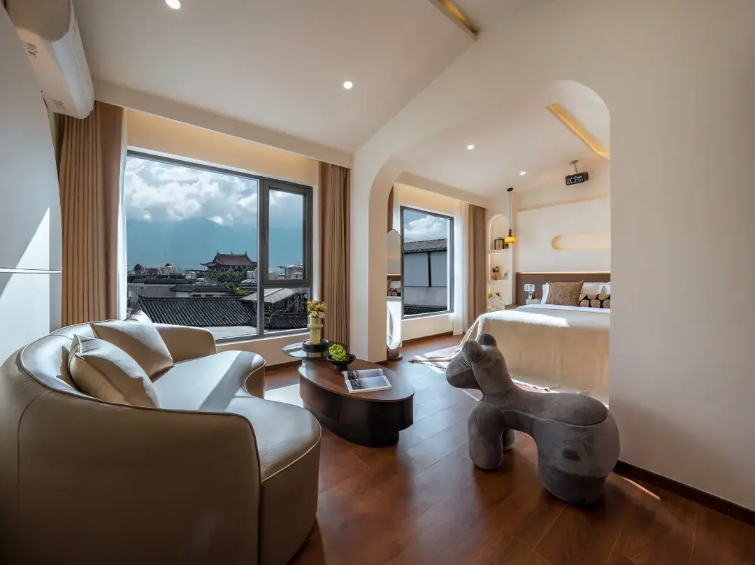 Huanxi Courtyard Light Luxury Homestay - Dali