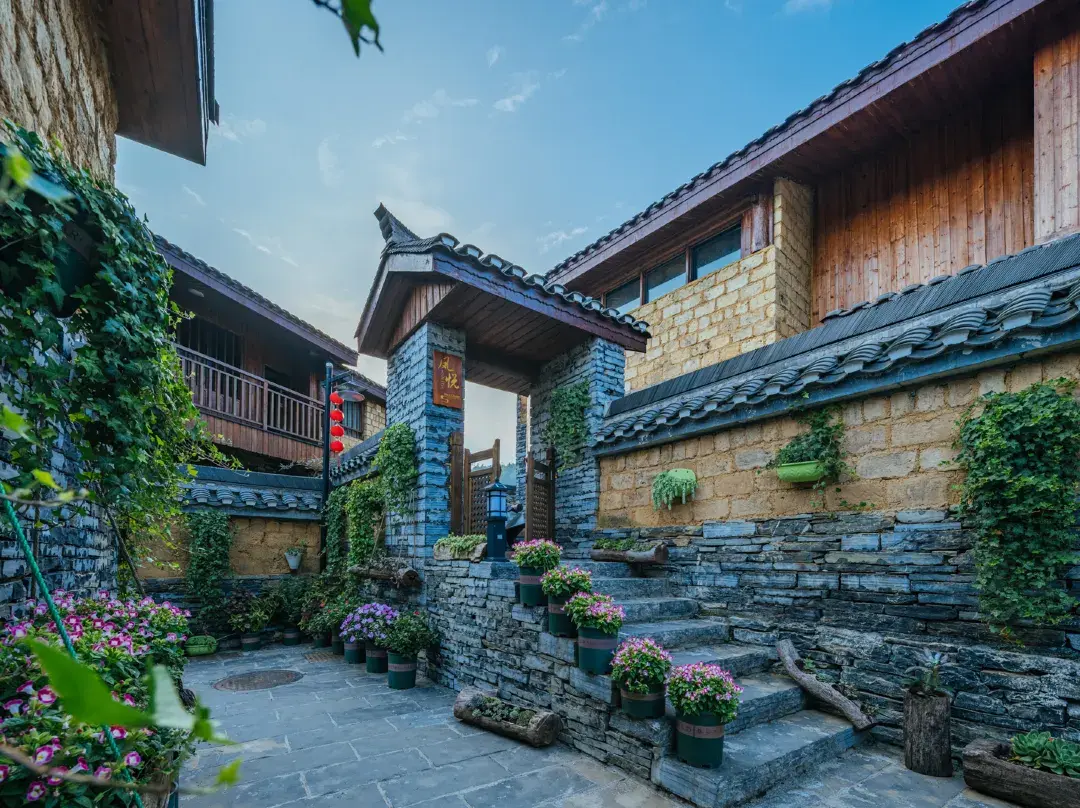 Floral Lux Hotel·phoenix Fengqi Mountain Hotel - Tongren