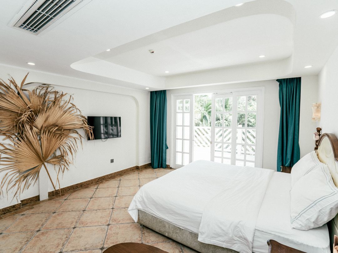 Near Return To The Nature - Sanya