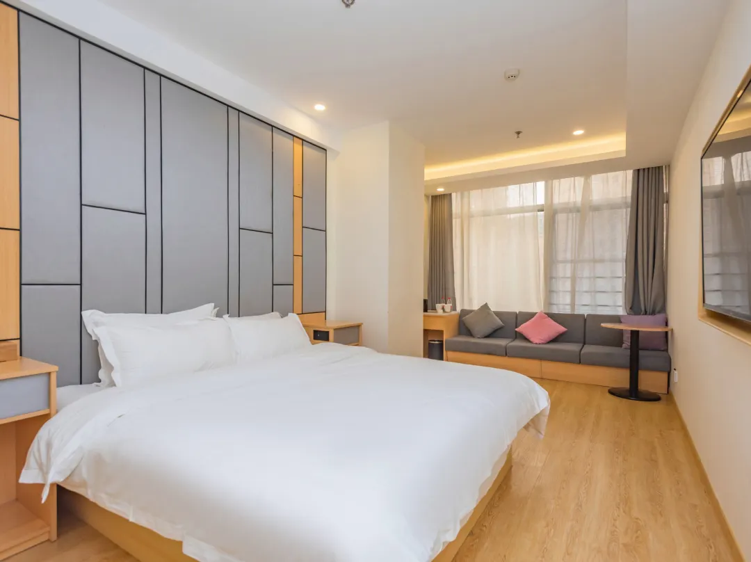 Island Hotel - Qingdao
