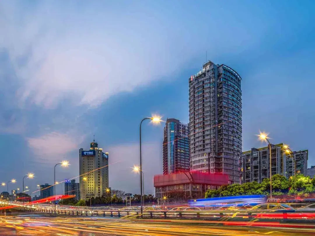 Rezen Kingtown Hotel - Chongqing