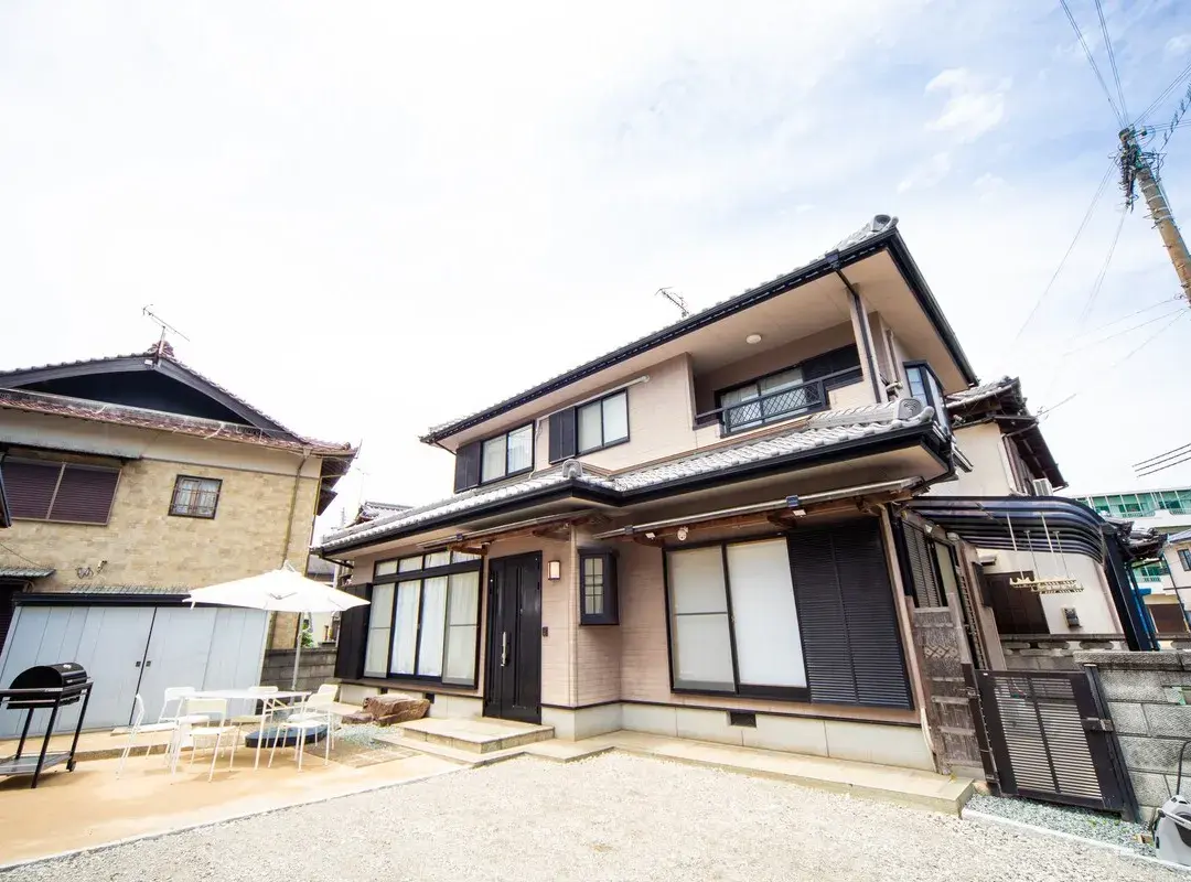 Awaji Egaosakuie Tonouchi - Japón