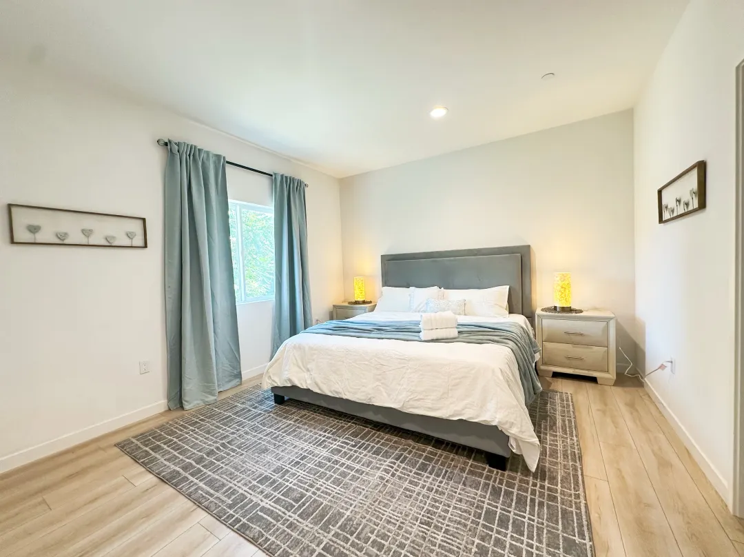 Near Rowland Heights Pomona 2 Bedroom &2 Bath Apt - Claremont, CA