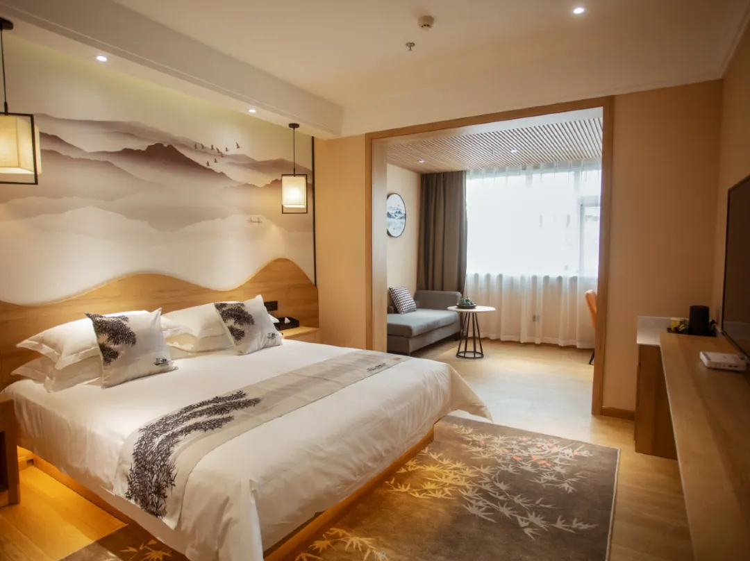 Wee Light Luxury Hotel - Jiaozuo