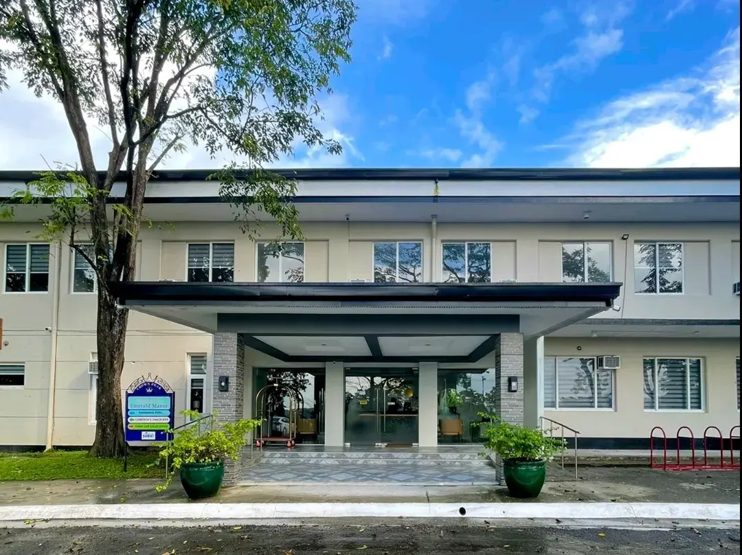 Emerald Manor Hotel - Subic Bay Freeport Zone