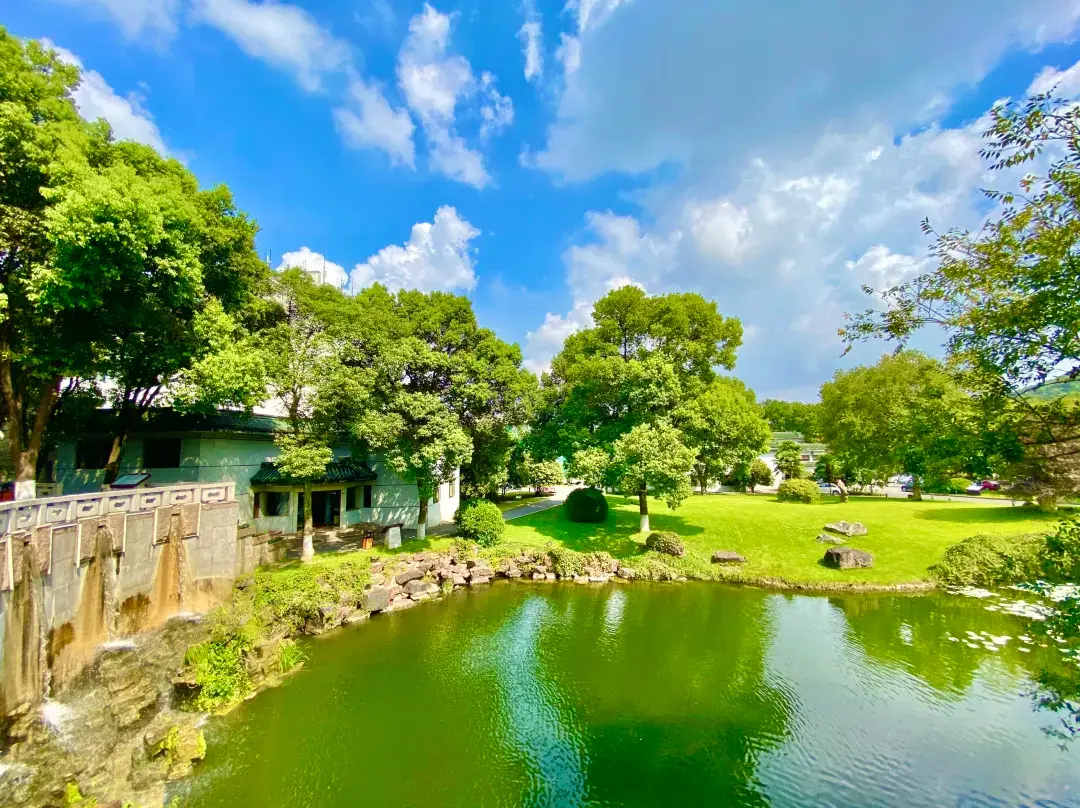 Biyuyuan Hotel - Zhenjiang