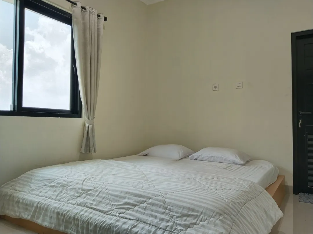 Yayah Guest House Syariah By Cocotel - Bogor