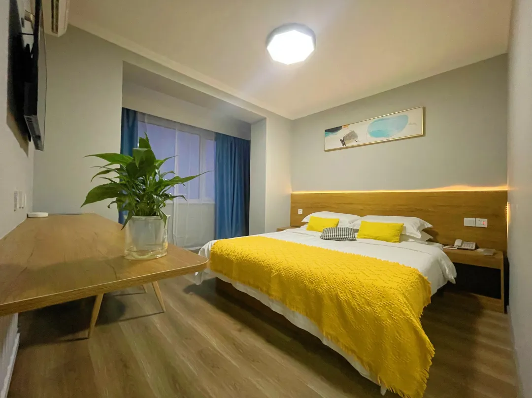 Yuexiang Hotel - Dalian