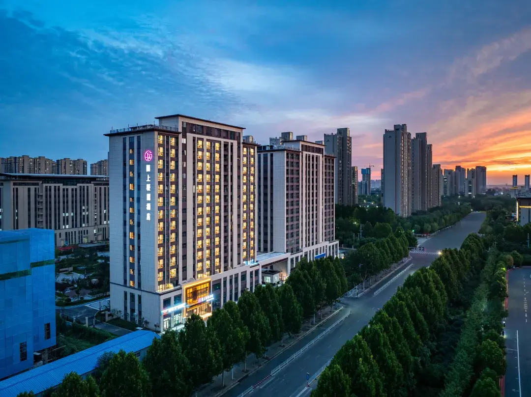 Moshang Qingju Hotel - Xuchang