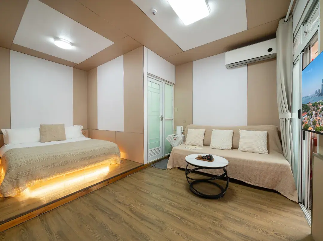 Longtou Wooden House Family Hostel - Xiamen