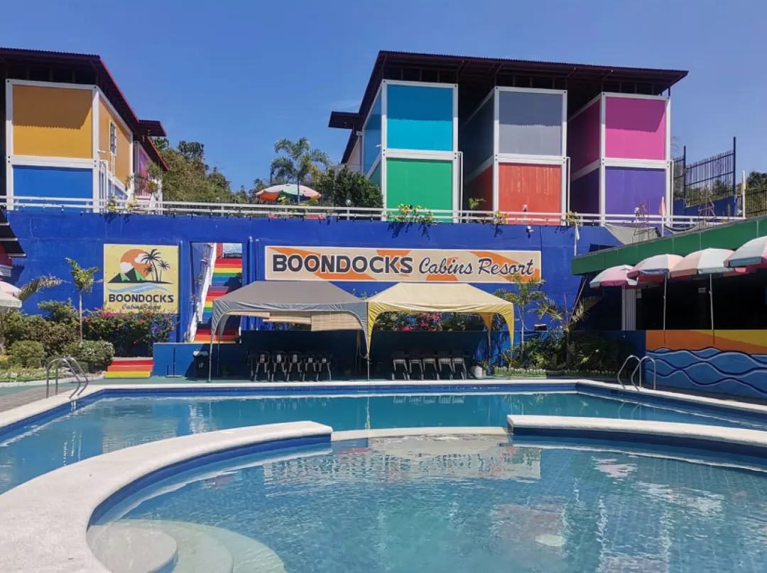 Reddoorz @ Boondocks Cabins Resort - Luzon