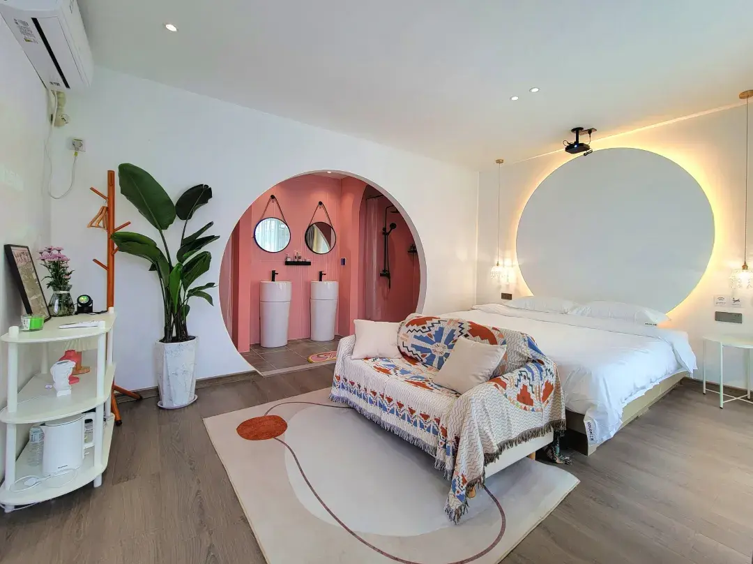 Color Hotel - Nanyang