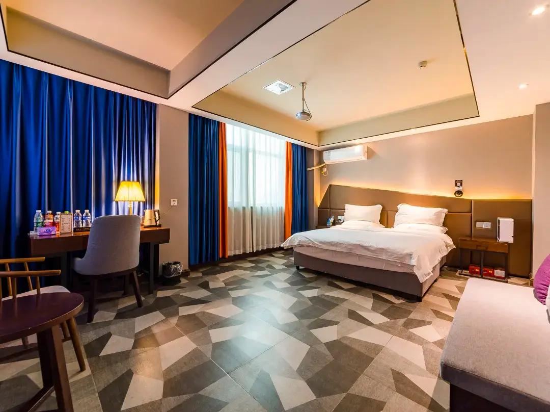 Luohe Lejia Film & Television Hotel - Luohe