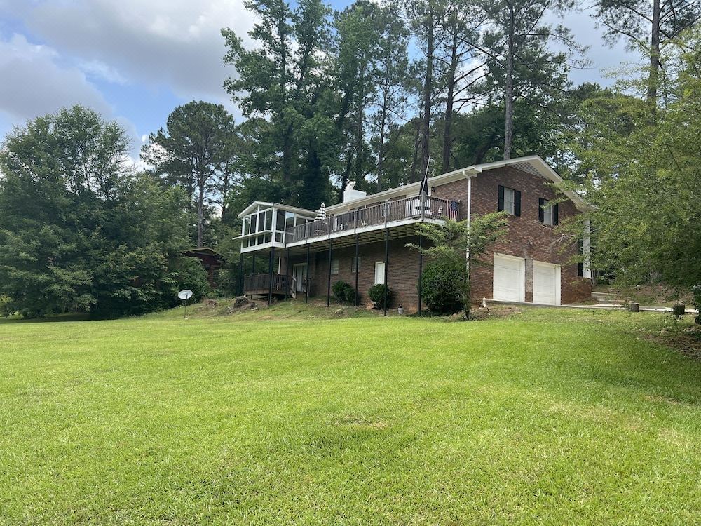 Urban Lake House - Douglasville, GA