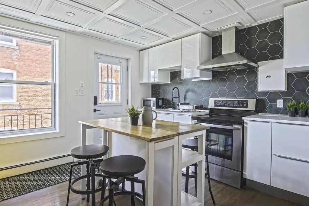 Sherby Prestige - Stationnement, Lit King, 6 Couchages - Sherbrooke