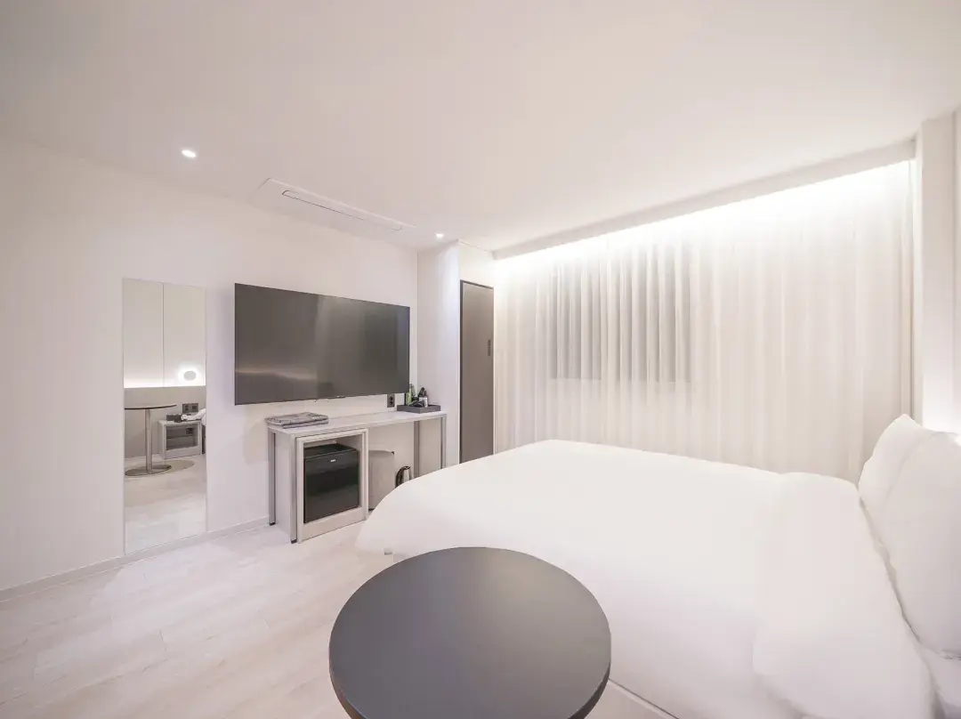 Gyeongsan Jinliyang Glam Hotel - Yeongcheon-si
