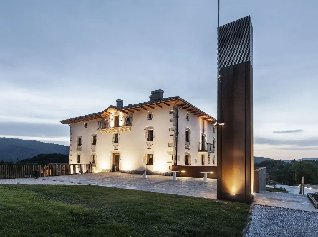 Palacio De Yrisarri By Irrisarri Land - Pays basque français