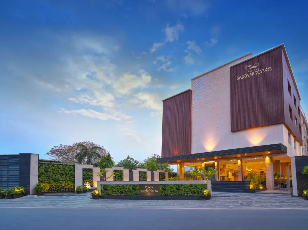 Royale Sarovar Portico Agra - Agra