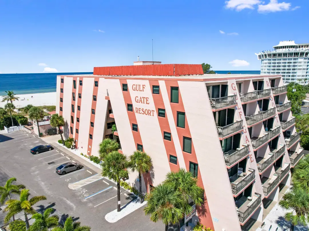 Breathtaking Bay View And Heated Pool - Charming Coastal Oasis - St. Pete Beach, FL