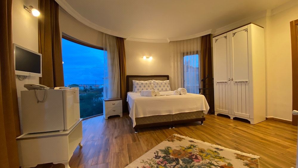 Cunda Giritlioğlu Otel - Ayvalık