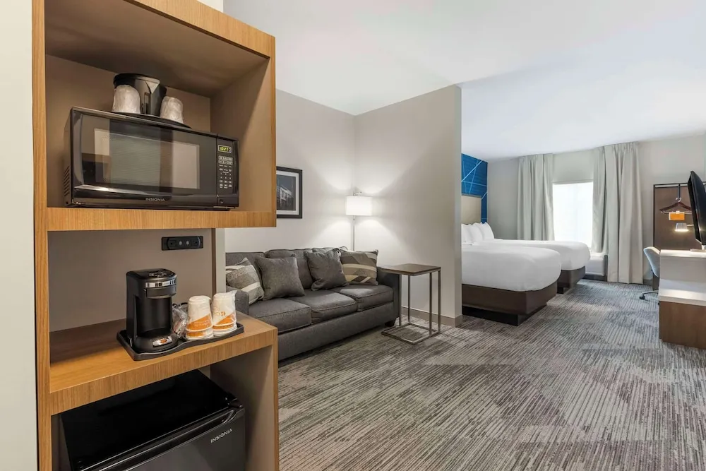 Comfort Inn & Suites Gallatin - Nashville Metro - Gallatin, TN