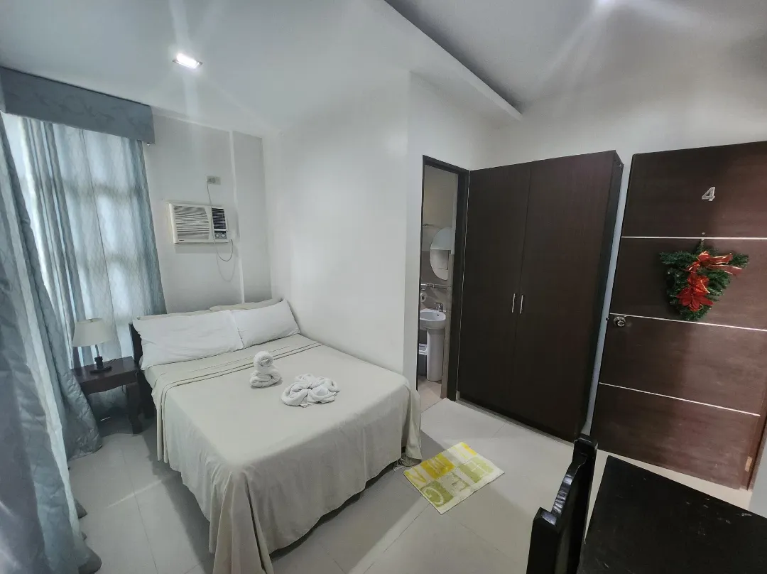 Veronica Inn - Abra de Ilog