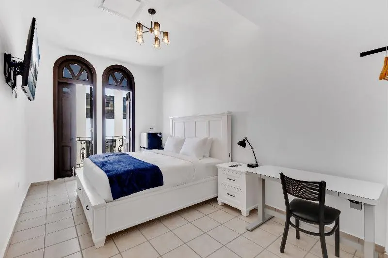 Armas Hotel - San Juan