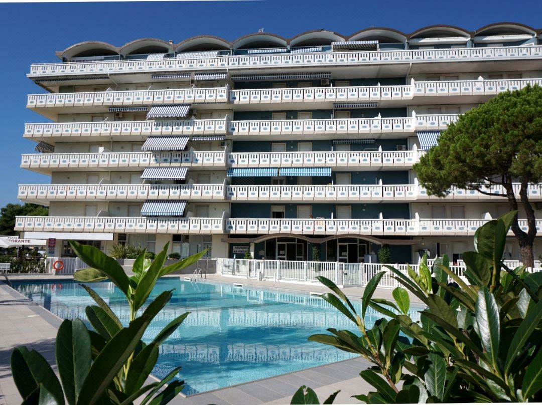 Gorgeous Studio With Terrace And Swimming Pool By Beahost Rentals - Caorle