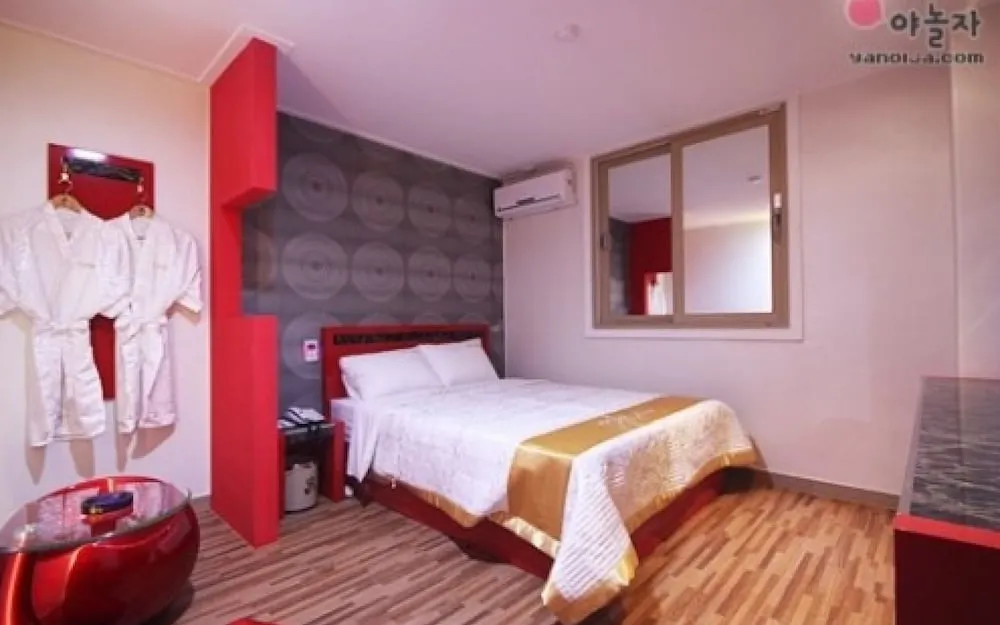 Gochang Top - 고창읍